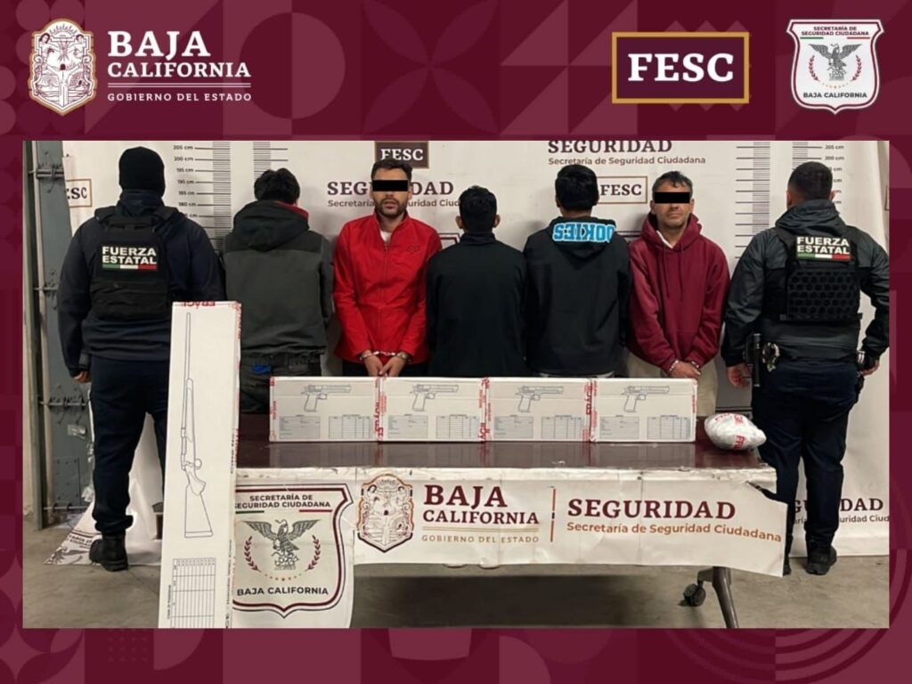 Tres adultos y dos menores caen con armas de fuego y metanfetamina – En ... Tres adultos y dos menores caen con armas de fuego y metanfetamina – En ...